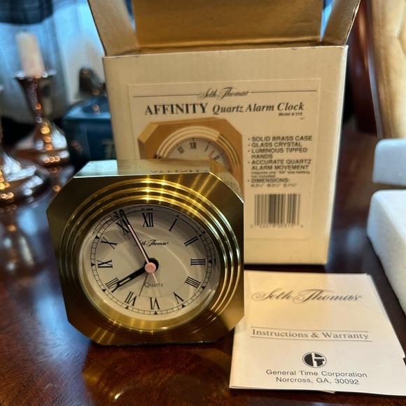 Vintage | Accents | Vintage Seth Thomas Affinity Quartz Brass Clock ...